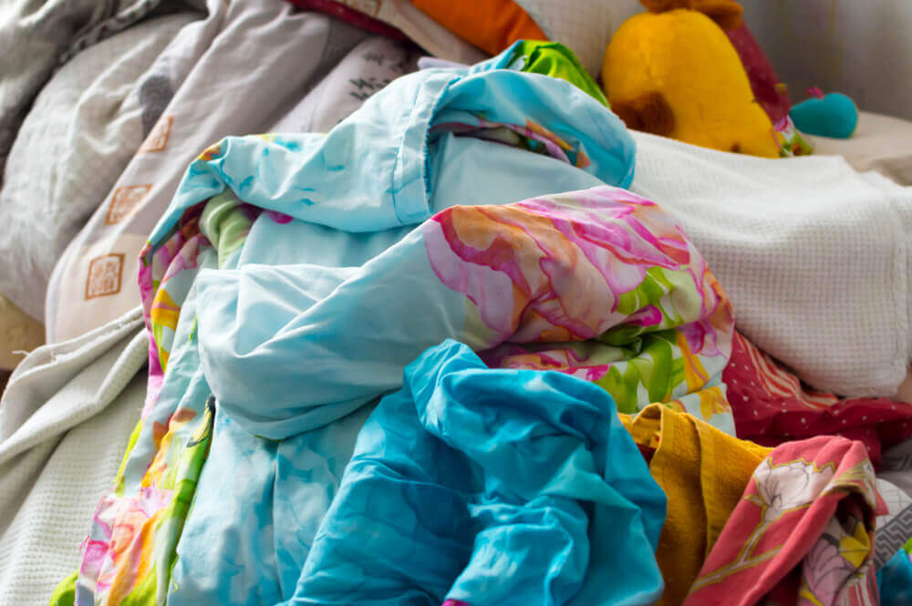 How to Get Rid of Visual Clutter in Your Home - Decor Tips