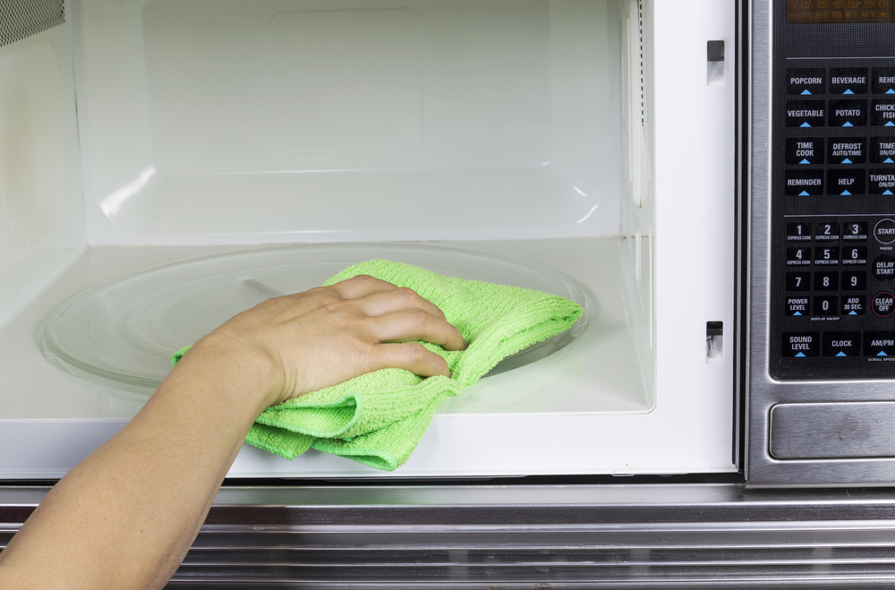 How to Clean Your Microwave Oven Fast - Decor Tips