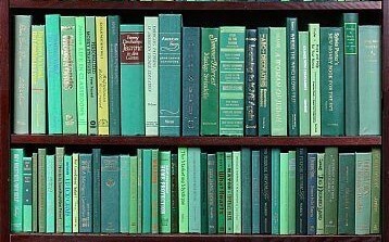 4 Beautiful Color-Coordinated Libraries - Decor Tips