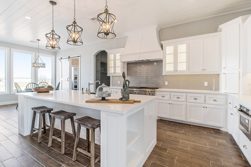Open Spaces in Your Home with American Style Decor - Decor Tips