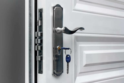 Invisible Locks - How Do They Work? - Decor Tips