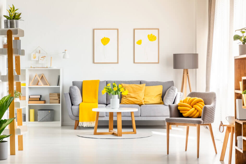 Ideas For Using Gray and Yellow in Your Decor