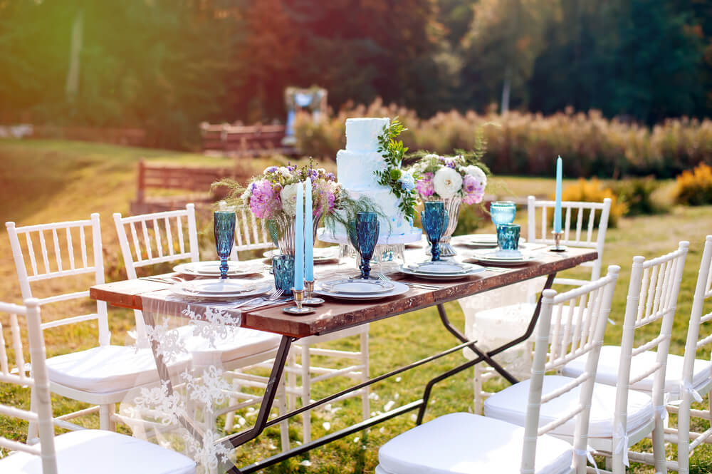 Delight Your Guests with a Party in Your Home